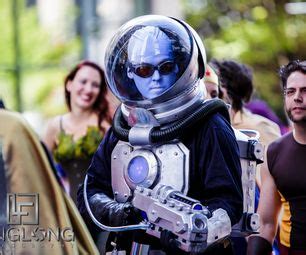 Mr Freeze Frozen Costume Diy Epic Halloween Costumes Frozen Costume
