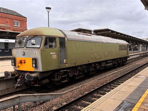 British Diesels And Electrics Class 69