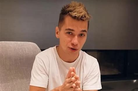 Ile Lat Ma Friz Poznaj Jego Datę Urodzenia I Ciekawostki