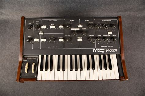 Moog Prodigy Synth 1980s Mono Synth 2nd Hand Rich Tone Music