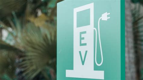 EV Charging Infrastructure Overcome The Challenges With Open Source Ubuntu