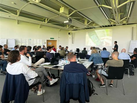 Wohin Entwickeln Sich Das Digitale Sponsoring Und Die Kommunikation Im Sport Lorenz Beringer