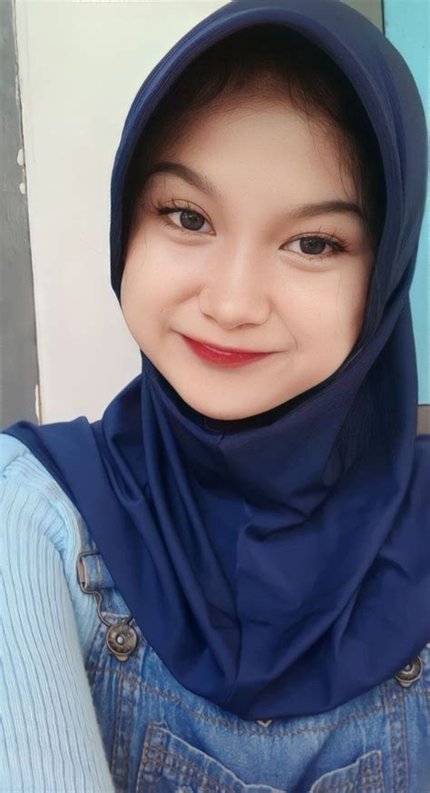 Pin Oleh Cukcuk Di Beautiful Hijab Orang Cantik Sosok Perempuan Pirang