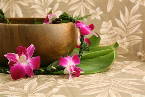 Ti Leaf With Orchid Aloha Island Lei