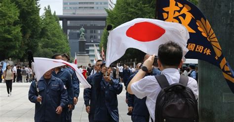 [르포]日 침략국 아냐…반성없이 욱일·일장기로 물든 야스쿠니신사