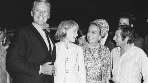 Mia Farrow Recalls Walking Out Of 56 Year Old Joan Crawfords Apartment As A Teen I Was Scared