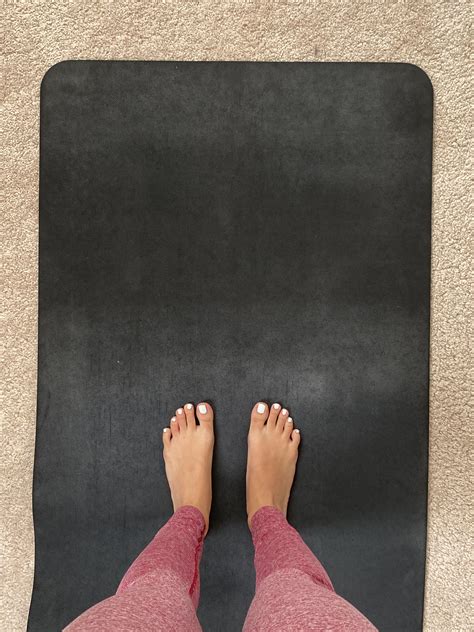 How About If I Do My Yoga And You Lick My Feet😏🌟💦 Rasianfeet2