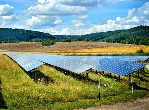Solar Energy Costs Vs Fossil Fuels Cost Explained In Detail Green