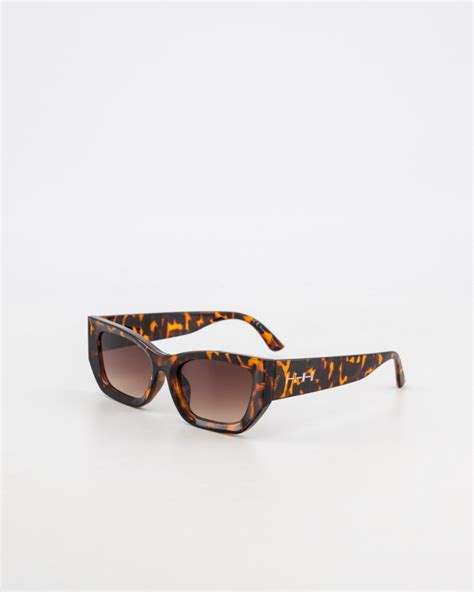 Shop Itno Itno Eyewear Annabelle Sunglasses In Brown