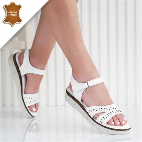 Сандали Aisha White