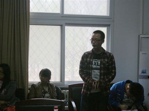 朗讯公司第四代通讯总架构师王震宇来北理工进行学术交流 朗讯公司第四代通讯总架构师王震宇来北理工进行学术交流