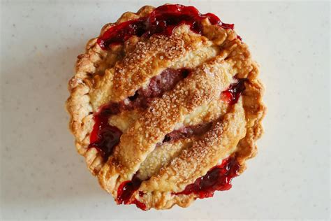 Zlatni Zalogaji Užitka Mini Američke Pite S Jagodama I Vanilijom Ženeba