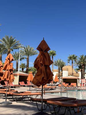 Excalibur Pool Updated June 2026 94 Photos And 100 Reviews 3850 Las