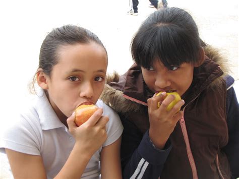 Educación BC CONSUMEN SOLO ALIMENTOS SANOS EN LA PRIMARIA ARTURO PAZ ALVÁREZ