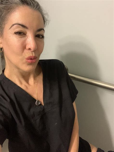 Selfie Loo… Lol 😋 R Selfie