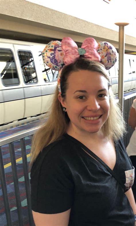 Amanda Simko Key To The World Travel