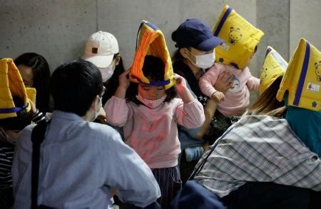 那覇市でミサイル避難訓練 攻撃想定住民や園児ら参加信濃毎日新聞デジタル 信州長野県のニュースサイト