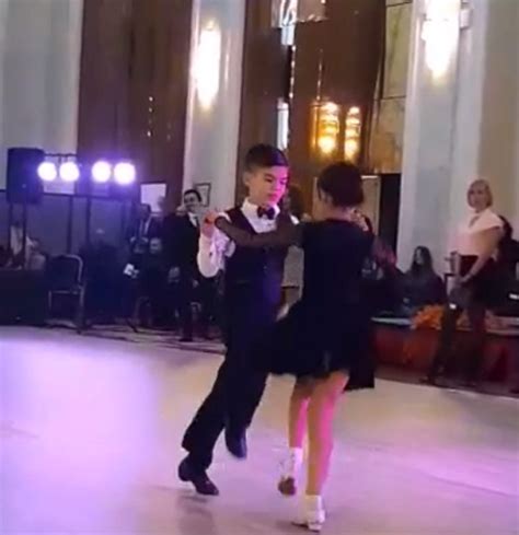 ჭიათურის N2 სკოლის მეოთხეკლასელმა სამეჯლისო ცეკვების მოცეკვავე საბა ასანიძემ სარეიტინგო