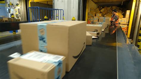 Amazons Order Consolidation Efforts Deliver Q1 Savings Supply Chain Dive