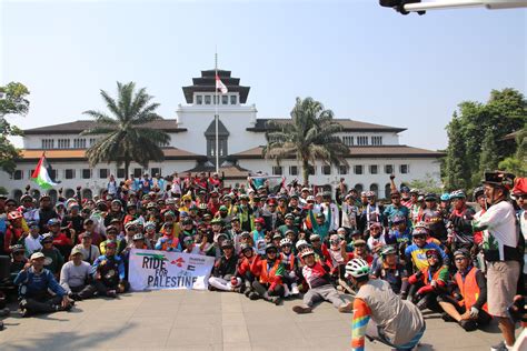 Ride For Palestine Aksi Solidaritas Pesepeda Se Bandung Raya Metrum