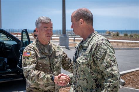 Dvids Images Ussocom Commander Visits Naval Special Warfare Command