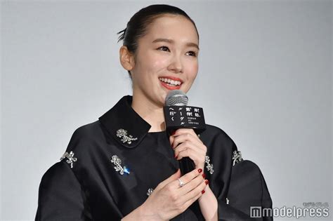 画像16 31 飯豊まりえ、ネットニュース化を懸念 高橋一生が即フォロー＜岸辺露伴 ルーヴルへ行く＞ モデルプレス