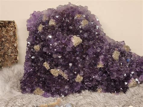 Amethyst With With Cristobalite Cubes Rmineralporn