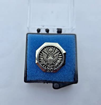 Us 20 Year United States Federal Government Service Lapel Pin With Case