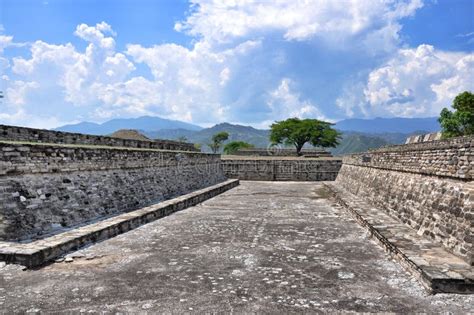 Ruinas De Mixco Viejo Guatemala Foto De Archivo Imagen De Pasos