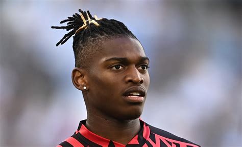 Leao Rassicura I Tifosi Sto Bene Niente Di Grave Inter News