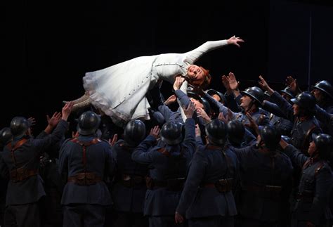 Donizettis ‘fille Du Régiment At The Met Review The New York Times
