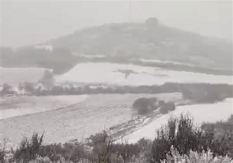 Froid Et Neige Des Chutes De Neige Exceptionnelles Touchent Le Portugal