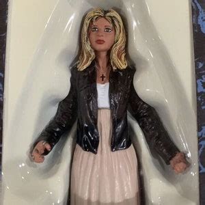 Buffy Summers Vampire Slayer Prophecy Girl Episode 6 Figurine MAC
