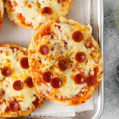 Air Fryer Pizza Bagels The Cheese Knees