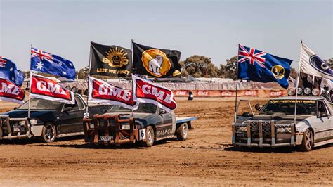 Deni Ute Muster Concrete Playground