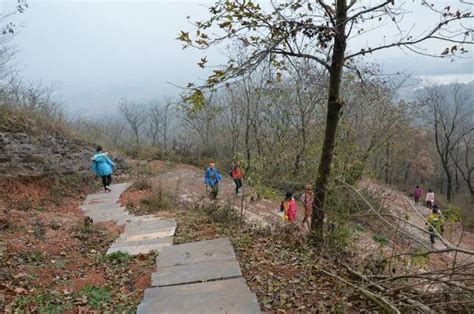 家園戶外登頂岱鰲山 每日頭條