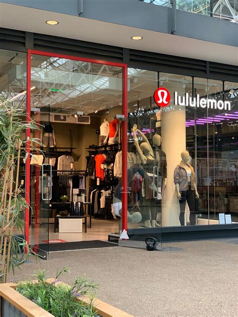 New Opening: lulemon