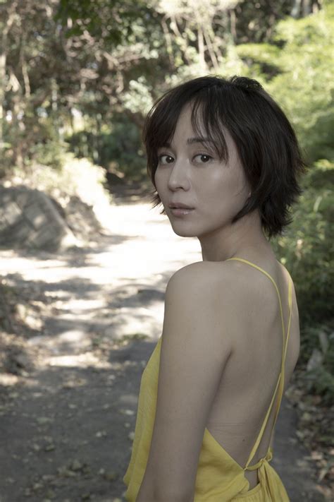 【比嘉愛未】セクシー水着で美ボディ大胆披露 写真集全部出し切った。何も悔いはない」 ニューストゥデイ
