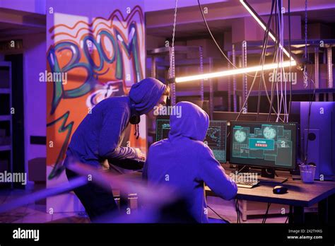 Criminals Hacking Server And Getting Access Denied In Abandoned