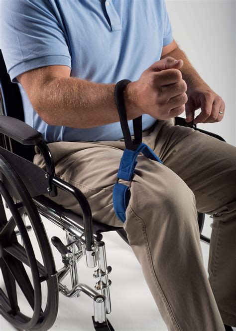 Patient Aid Thigh Lifter Strap Leg Lift Assist Band With Padded Wrist