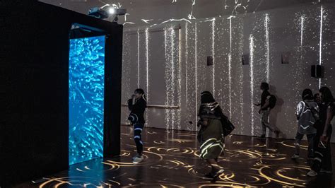 ‘momentum By Stark At Salone 2022 Explored Scientific And Human Time Relations