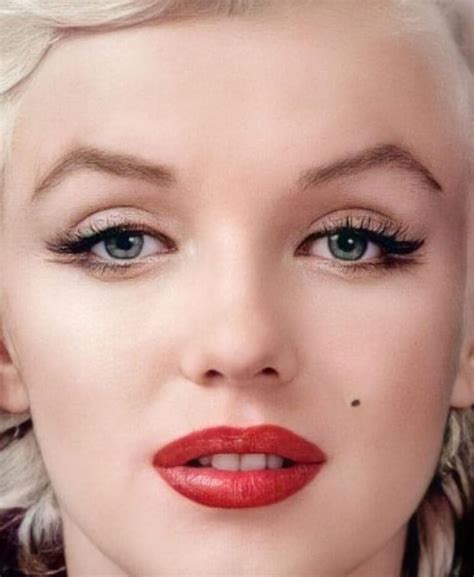 Downturned Eyes What They Are Make Up Tips And Famous People With Them