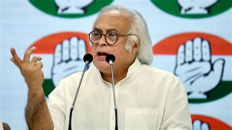‘the Man Who Started Congress Takes Veiled Jibe At Pm Over