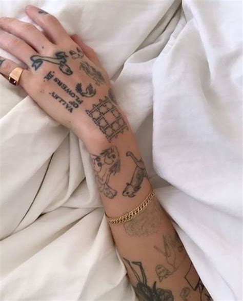 Med Tech Запись со стены Tatoeage Ideeën Tatoeage Inspiratie Tatoeage