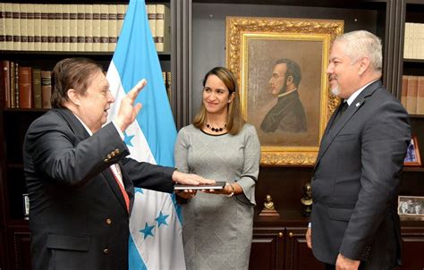 ConfidencialHonduras on Twitter 𝐋𝐎𝐔𝐋𝐓𝐈𝐌𝐎 Canciller Eduardo