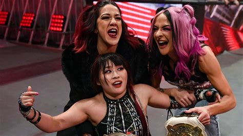 Those Girls Did Not Put One A In A Seat Former Wwe Writer Comes