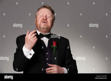 Basso Profundo Fotos Und Bildmaterial In Hoher Auflösung Alamy