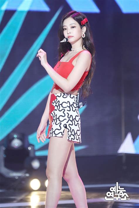 8 Times Blackpinks Jennie Served Pure Power Visuals In Red Koreaboo