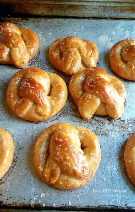 Copycat Recipe Auntie Anne S Pretzels With Cheddar Dipping Sauce Artofit