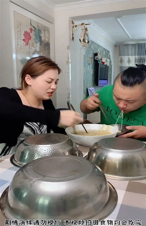 The Best Funny Videos Chinese Couple Prank Eating Delicious Food 2022